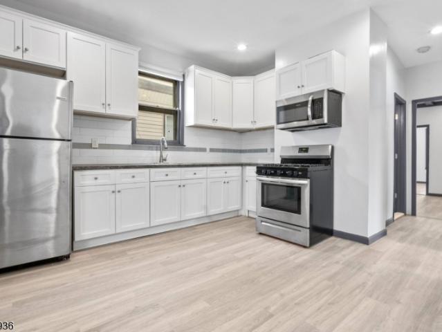 211 N 13Th St # 2
