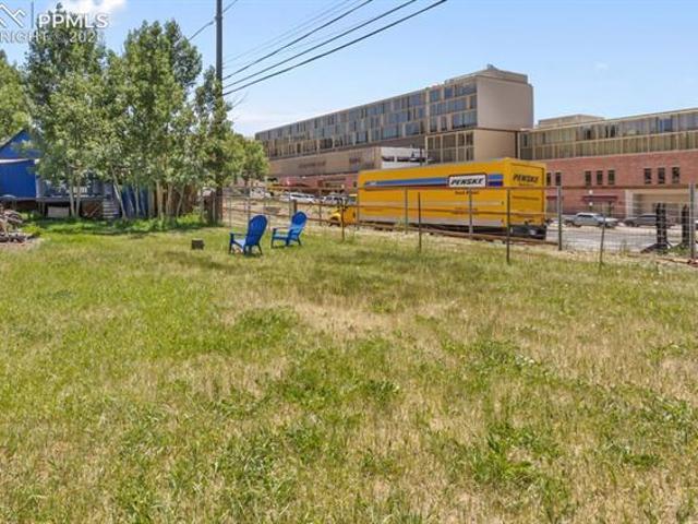 211 N 2ND Street