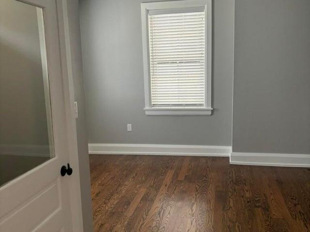 211 N 3RD Street