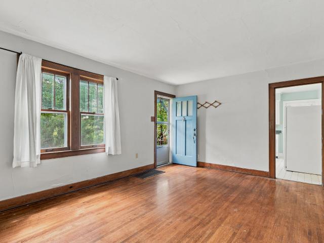 211 n ann st