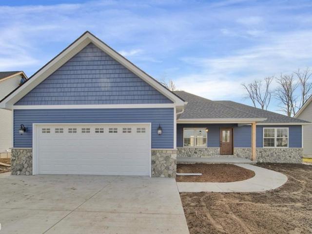 211 N Carney Rd, Saint Clair, MI 48079