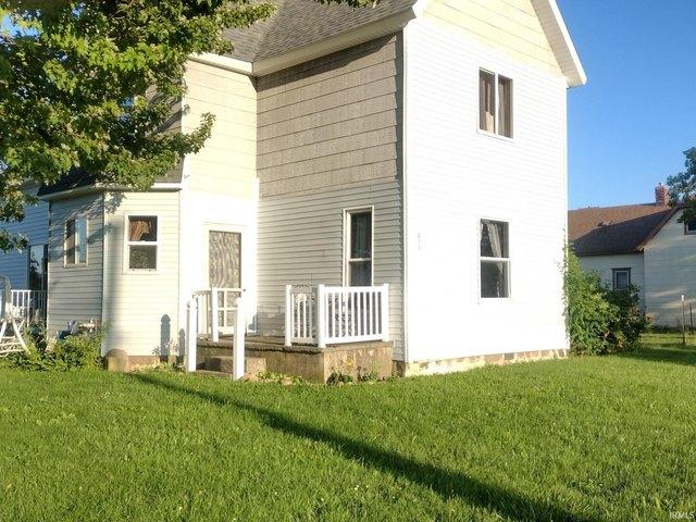 211 N Grand Ave, Ashley, IN 46705