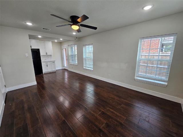 211 N Hampton Road