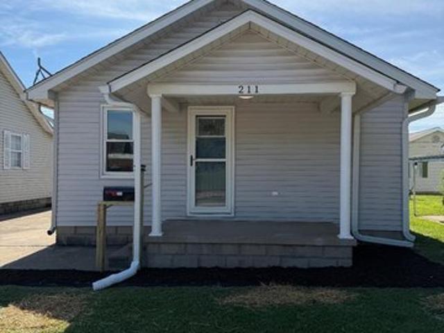 211 N McCreary St, Fort Branch, IN 47648