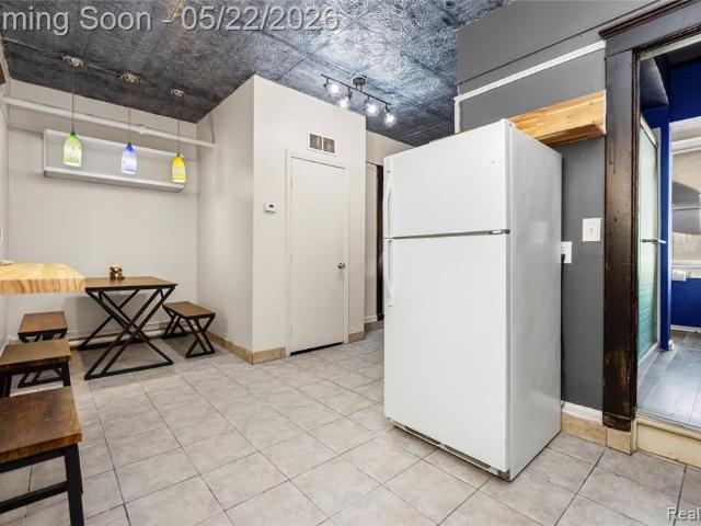 211 N Main Street # 2