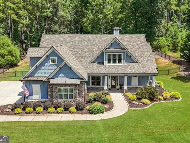 211 Northwynn Dr, Sharpsburg, GA 30277