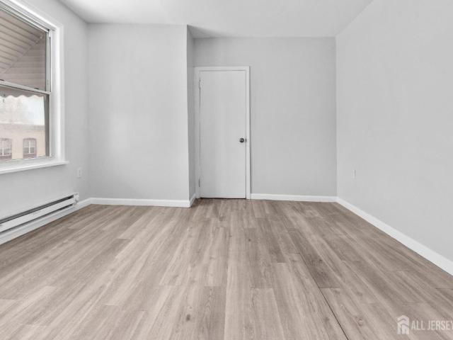 211 North 13th Street 3