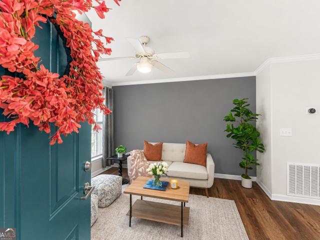 211 North Avenue 1225