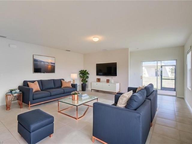 211 NE 20th St, Cape Coral, FL 33909