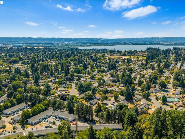 211 nw loan pl