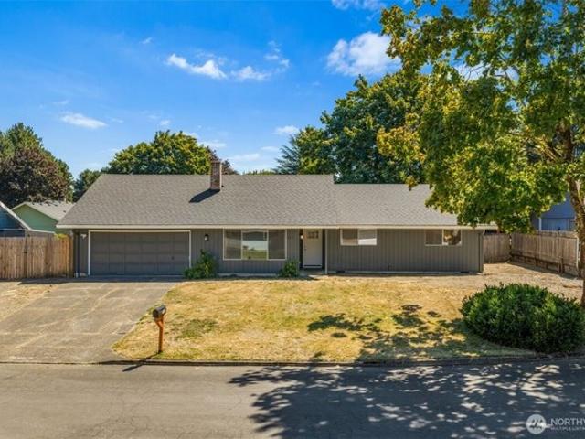 211 NW Loan Pl, Vancouver, WA 98665