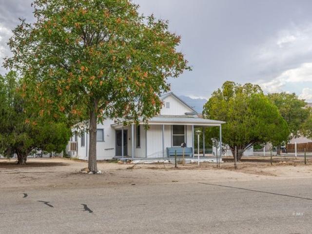 211 S Washington St, Lone Pine, CA 93545