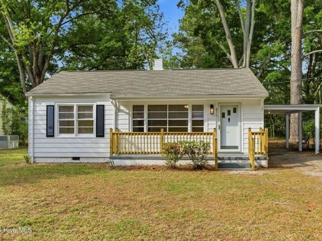 211 S Circle Dr, Rocky Mount, NC 27804