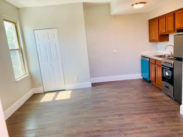 211 S Saint Clair