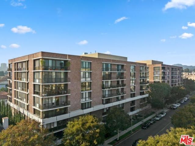 211 S Spalding Dr #N202, Beverly Hills, CA 90212