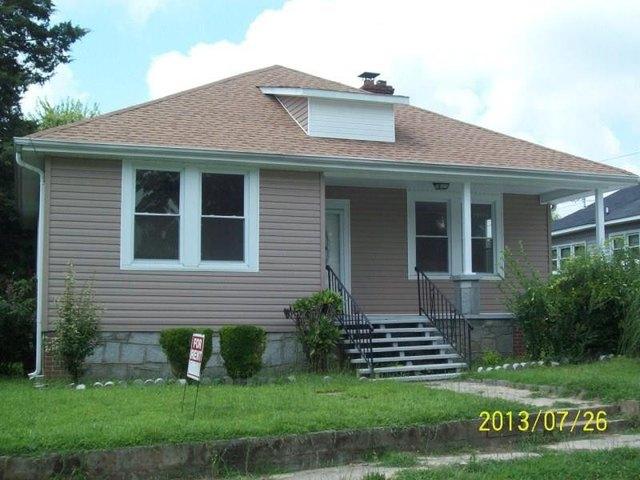 211 Snyder Ave, Elberton, GA 30635