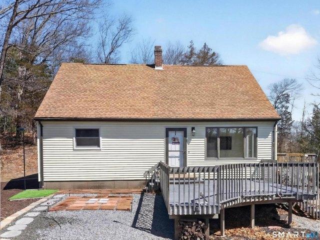 211 Salem Tpke, Norwich, CT 06360