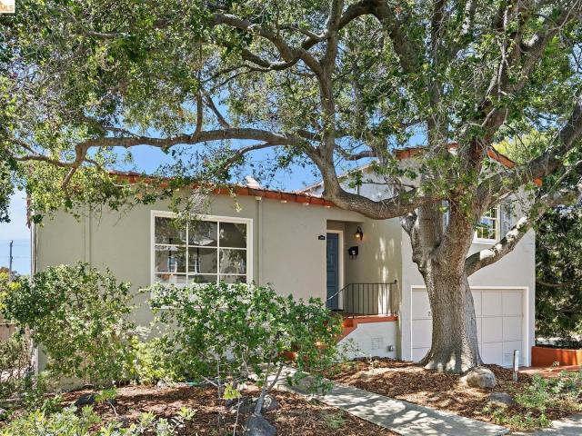 211 San Carlos Ave