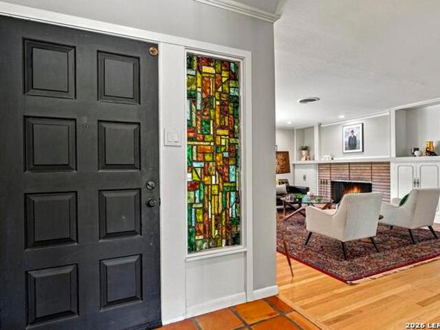 211 Sharon Dr