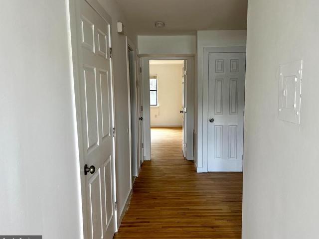211 Silver Court