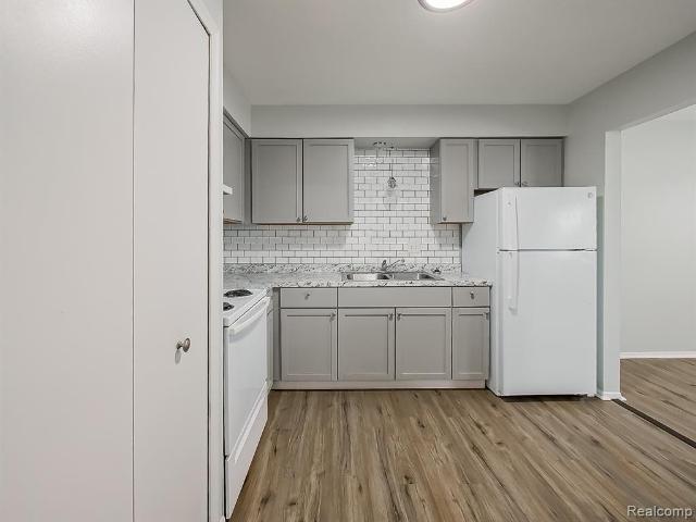 211 Summit Ridge # D