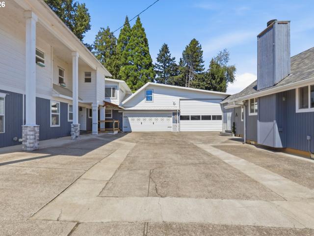 211 sunset ave