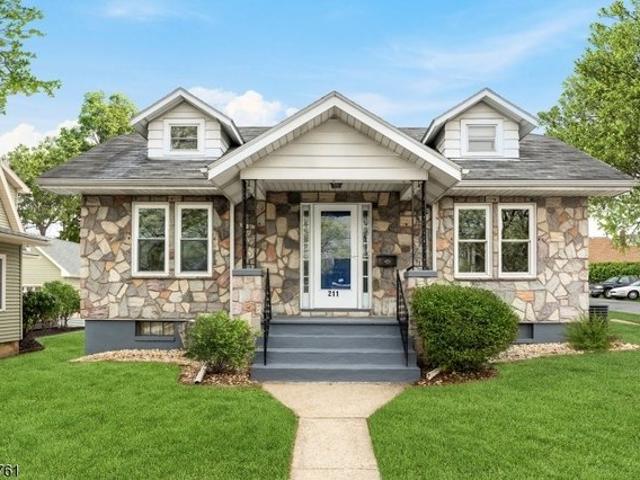 211 Pennsylvania Ave, Pohatcong Township, NJ 08865