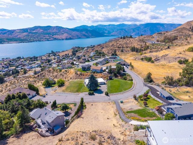 211 Pinnacle Place