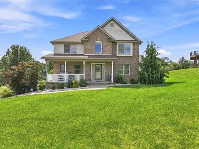 211 Plantation Dr, Greensburg, PA 15601
