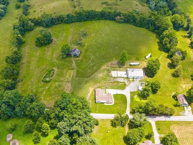 211 Pump Hollow Rd