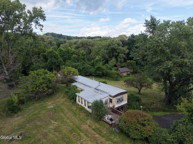 211 Roberts Hill Rd, West Coxsackie, NY 12192