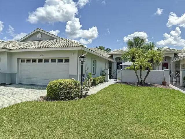 211 RECLINATA CIR, VENICE, FL 34292 Single Family Residence Fo.