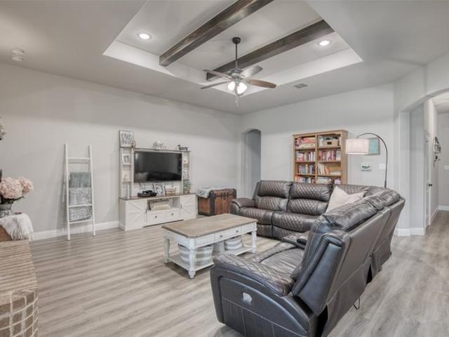 211 Rees Ave, Godley, TX 76044