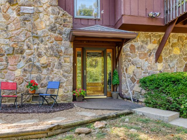 211 River Bend Road
