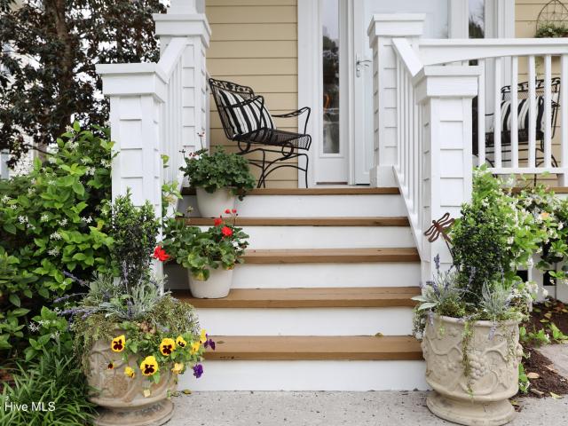 211 River Gate Lane