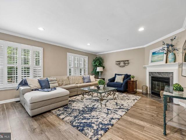 211 Ridgepoint Place