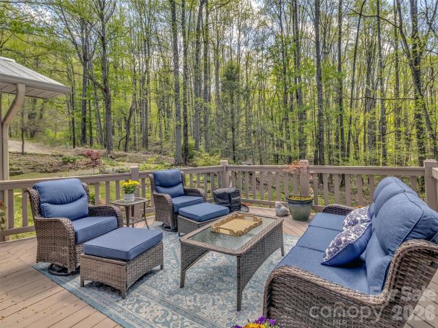 211 Rustic Road