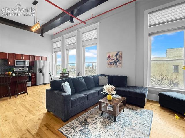 211 W 2nd Street # 306