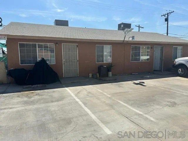 211 W Brighton Ave, El Centro, CA 92243