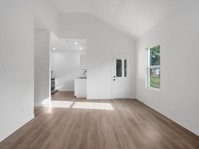 211 W Elm Street