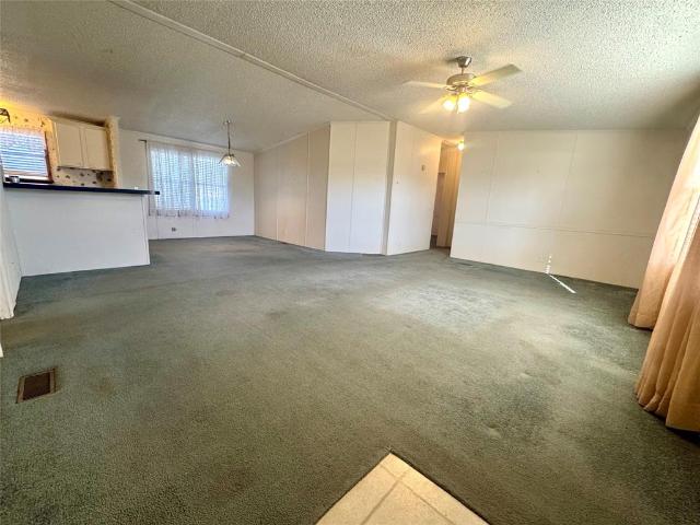 211 W F St, Munday, TX 76371 | MLS #21192