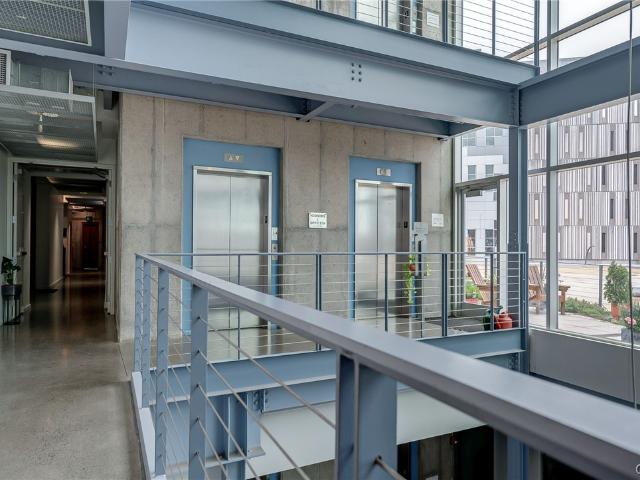 211 W Jefferson Street # R302