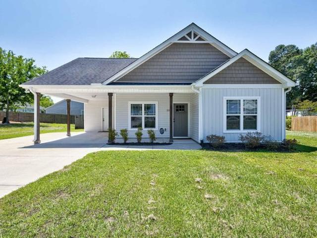 211 W Lewis St, Four Oaks, NC 27524