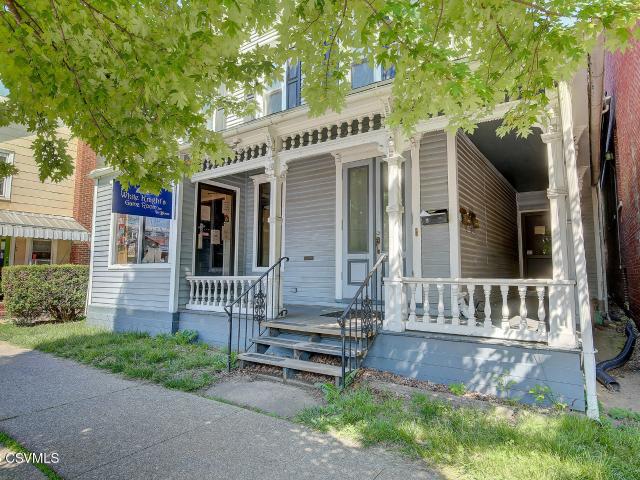 211 W MAIN Street