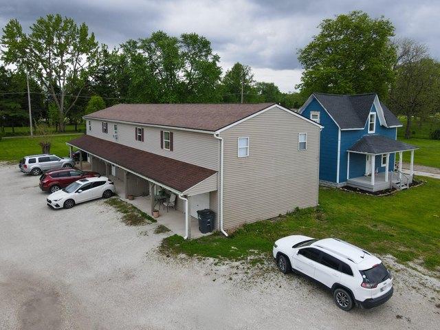 211 W Railroad St, Kentland, IN 47951