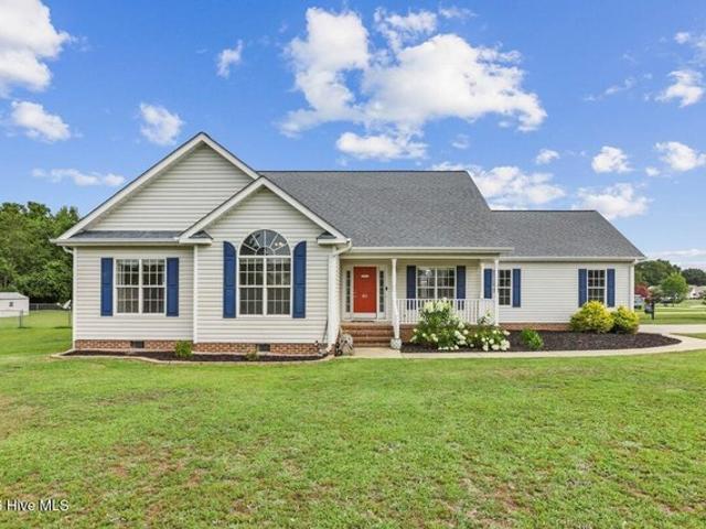 211 Woodcroft Dr, Goldsboro, NC 27534