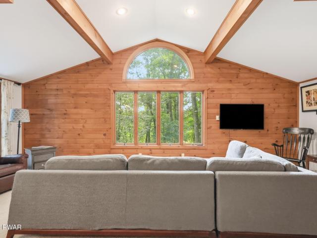211 Waterview Drive