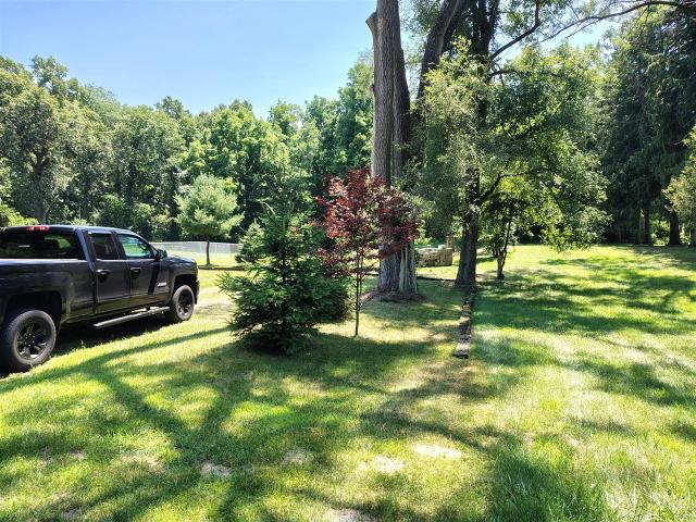 211 Waubascon Road