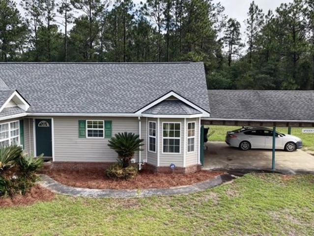 211 Wayenda Ct, Screven, GA 31560