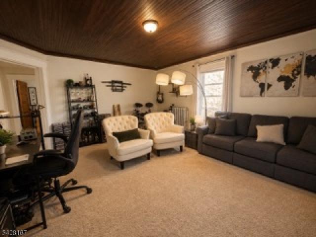 211 Walnut